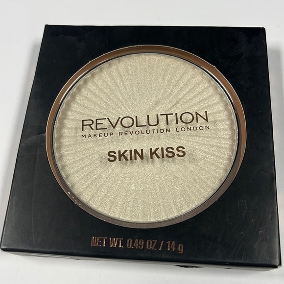 Revolution | Makeup | Revolution Makeup Skin Kiss Ice Kiss Highlighter ...